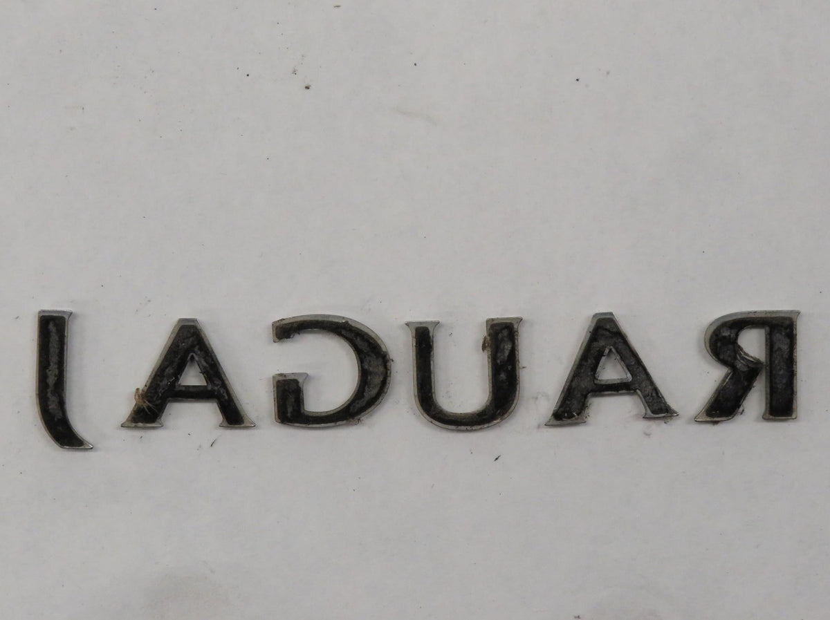 Jaguar X100 XK8 Emblem Logo hinten links – PARTFROG